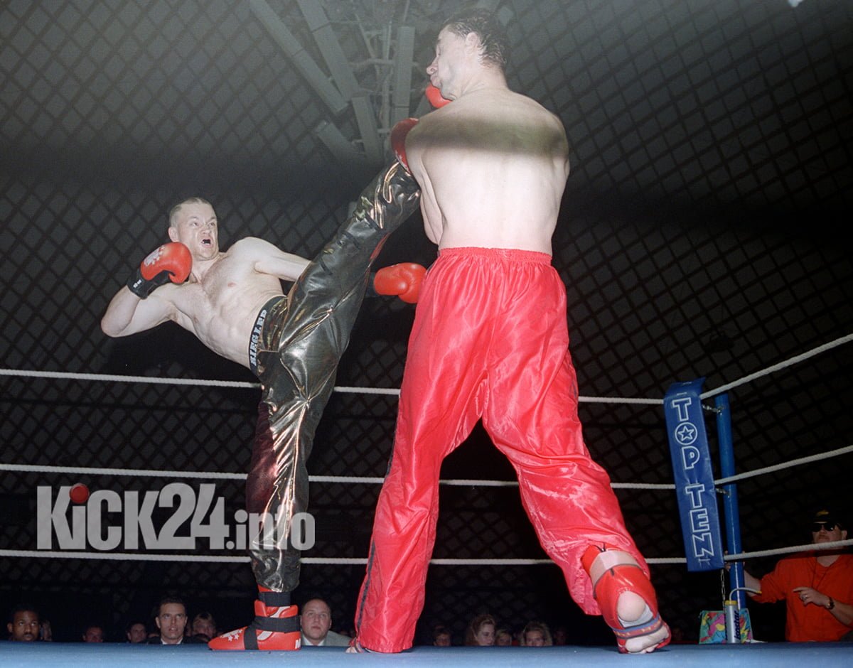 Stefan Riegler – K I C K